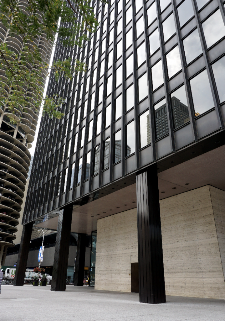 Bauhaus und Beyond » Die AMA Plaza – Mies gegenüber von Trump